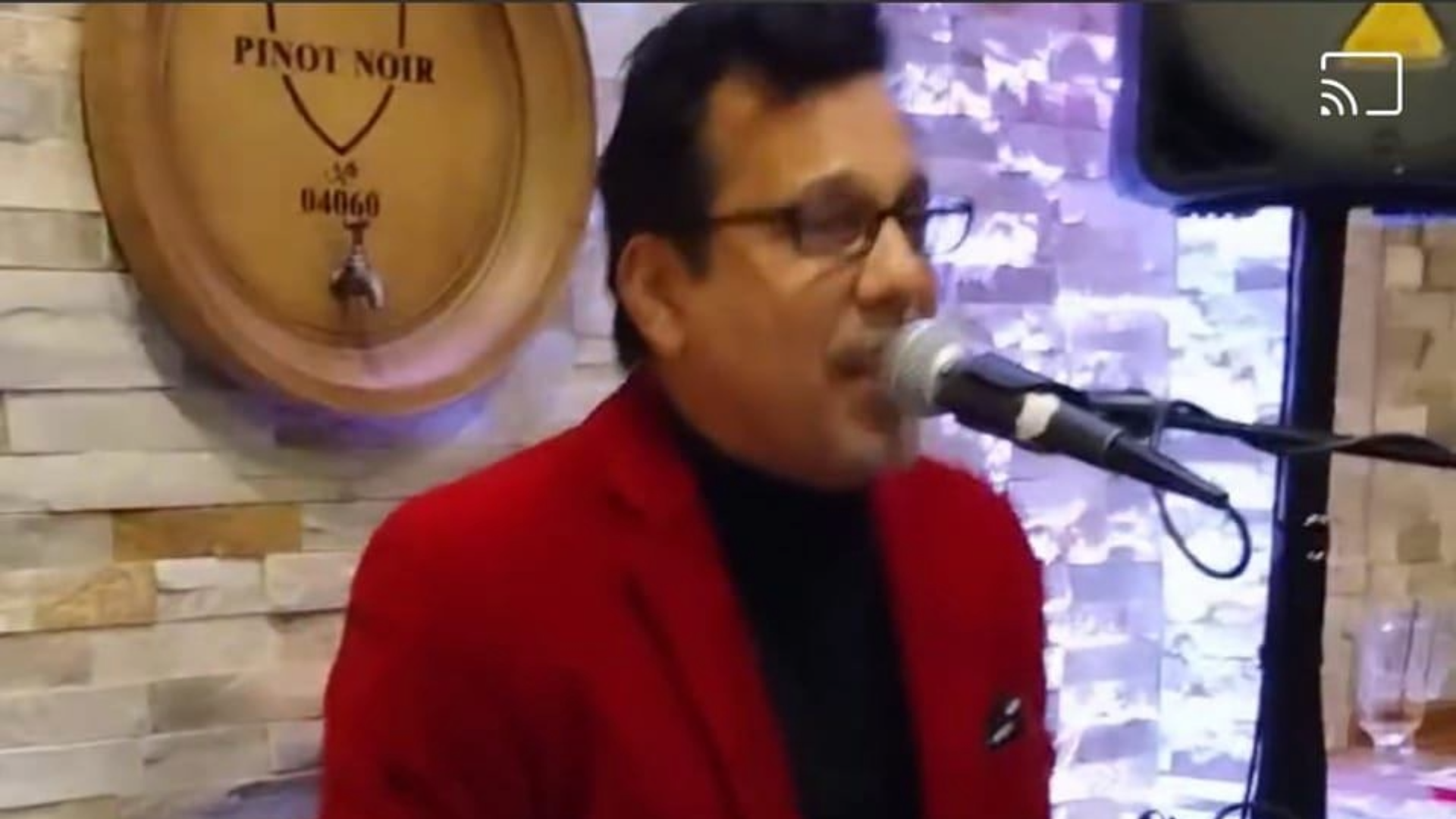 Eric Bond & Twisted Rhythm Perform - Bella Mia Fine Dining